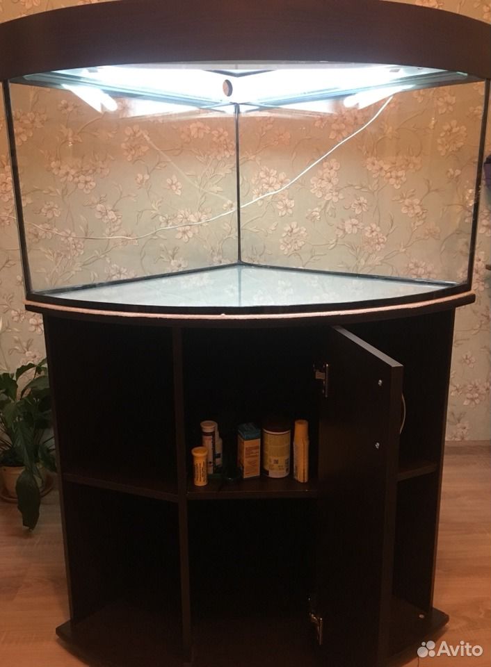 Аквариум на тумбе 120л