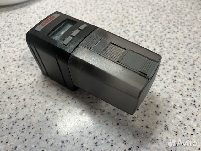 Автоматическая кормушка для рыб